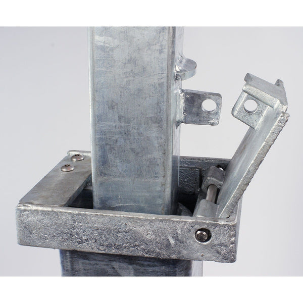 Square Retractable Post w/ Integral Lock - 900mm with Lift Assist